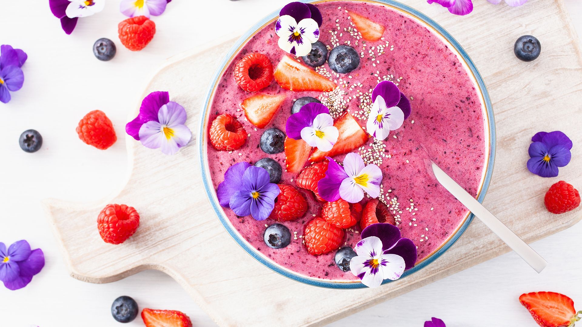 Ontdek de wereld van eetbare bloemen voor kleur en smaak in je gerechten